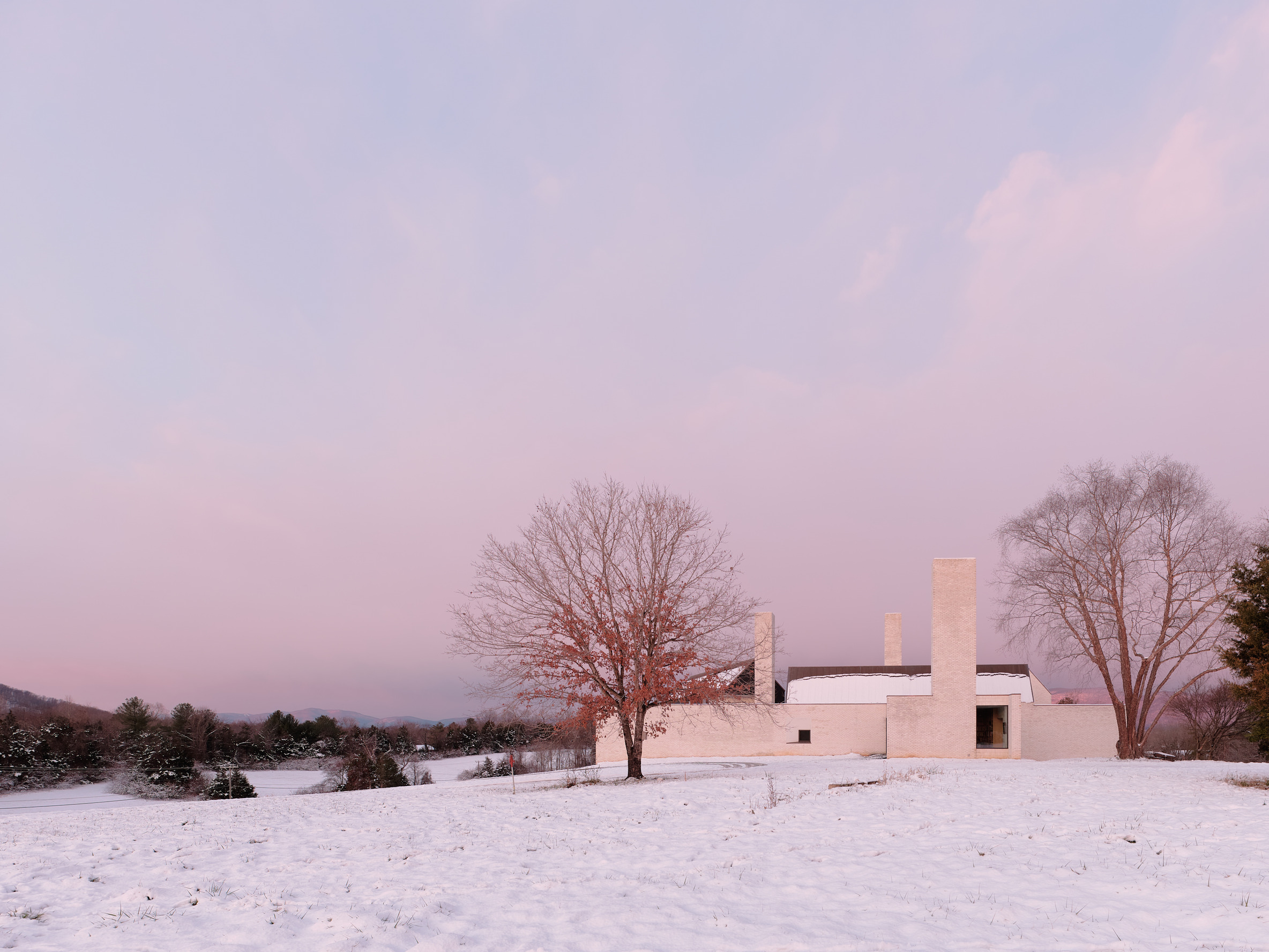 Three Chimney House | T.W.Ryan